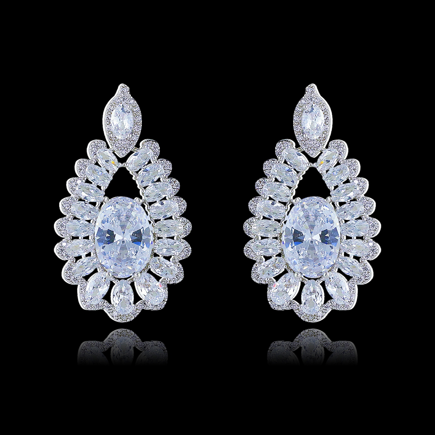 Fashionable Casual Big Dangle Earrings