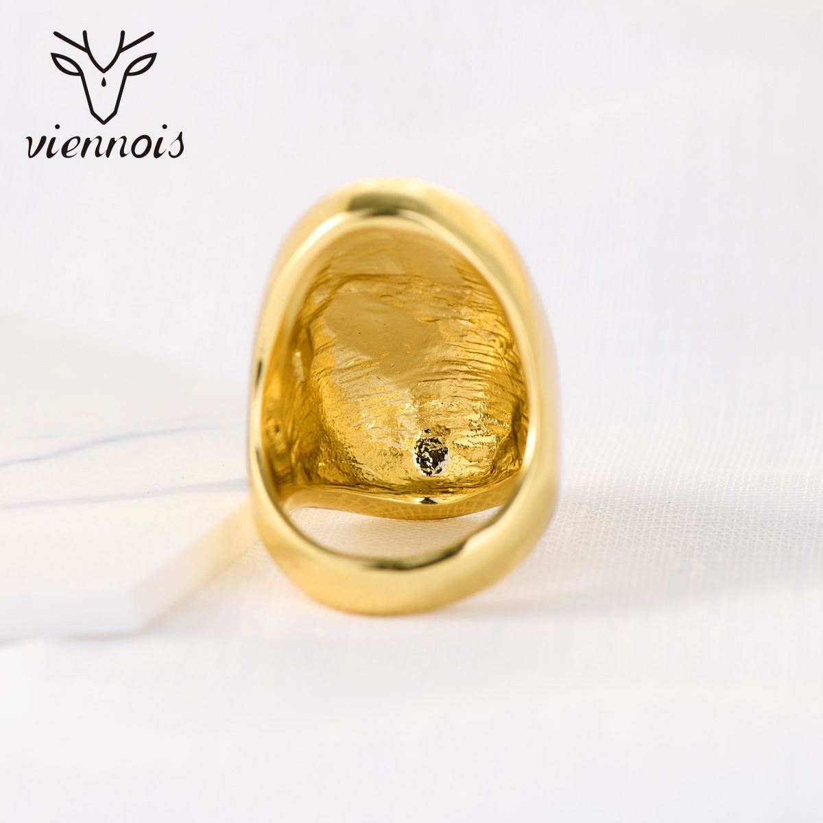 Shop Zinc Alloy Big Fashion Ring with Wow Elements