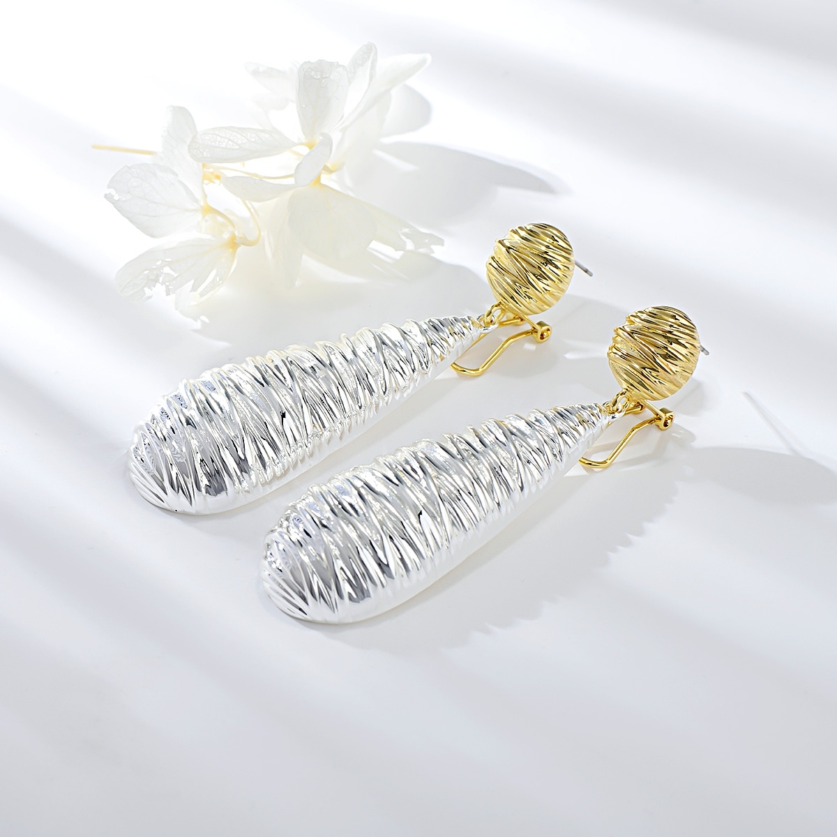 Hypoallergenic Gold Plated Zinc Alloy Dangle Earrings with Easy Return Hypoallergenic Gold Plated Zinc Alloy Dangle Earrings with Easy Return