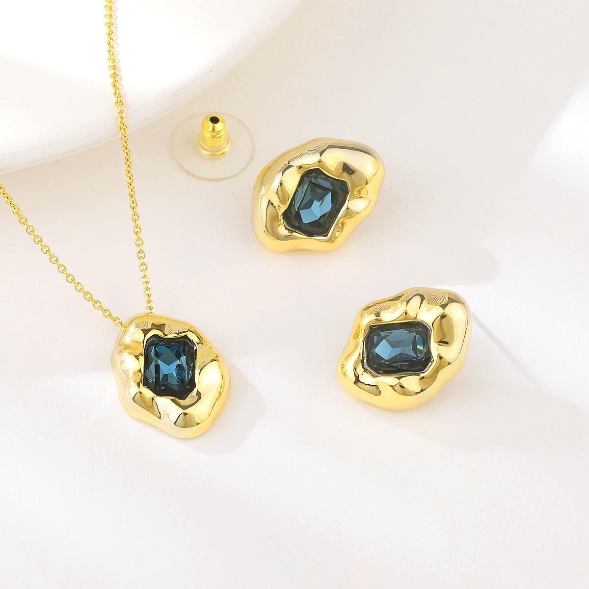 Fast Selling Pink Zinc Alloy 2 Piece Jewelry Set from Editor Picks