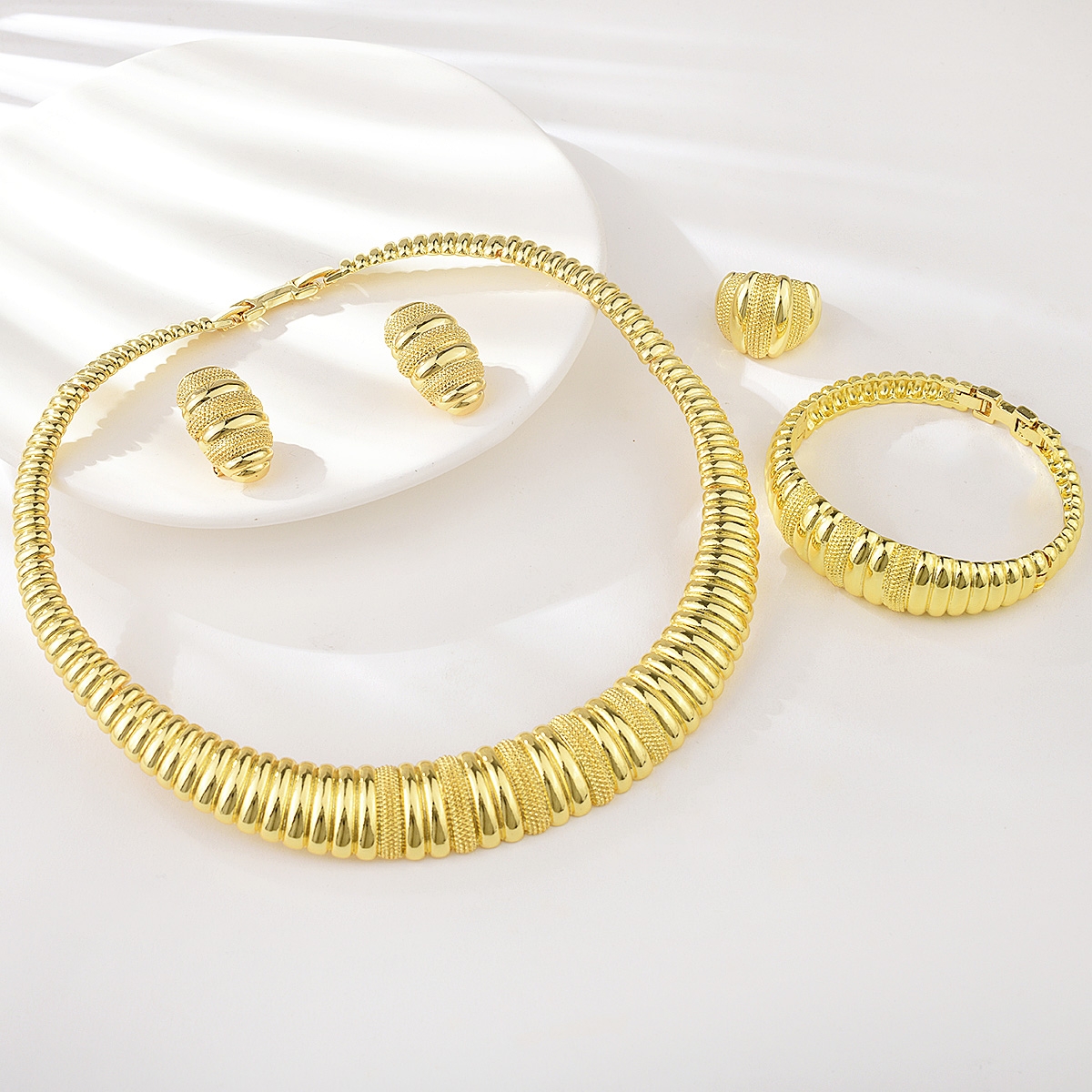 Nice Big Dubai 4 Piece Jewelry Set