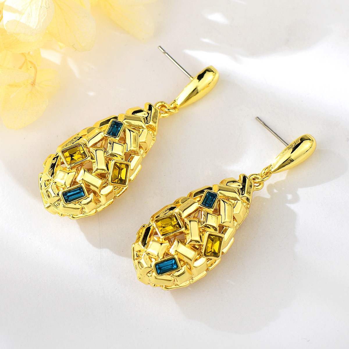 Good Artificial Crystal Red Dangle Earrings