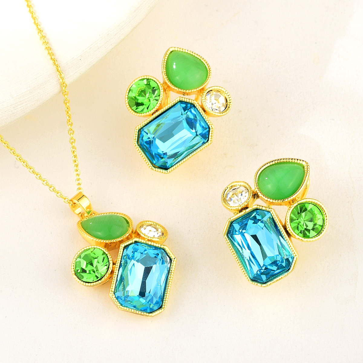 Buy Gold Plated Pink 2 Piece Jewelry Set with Wow Elements